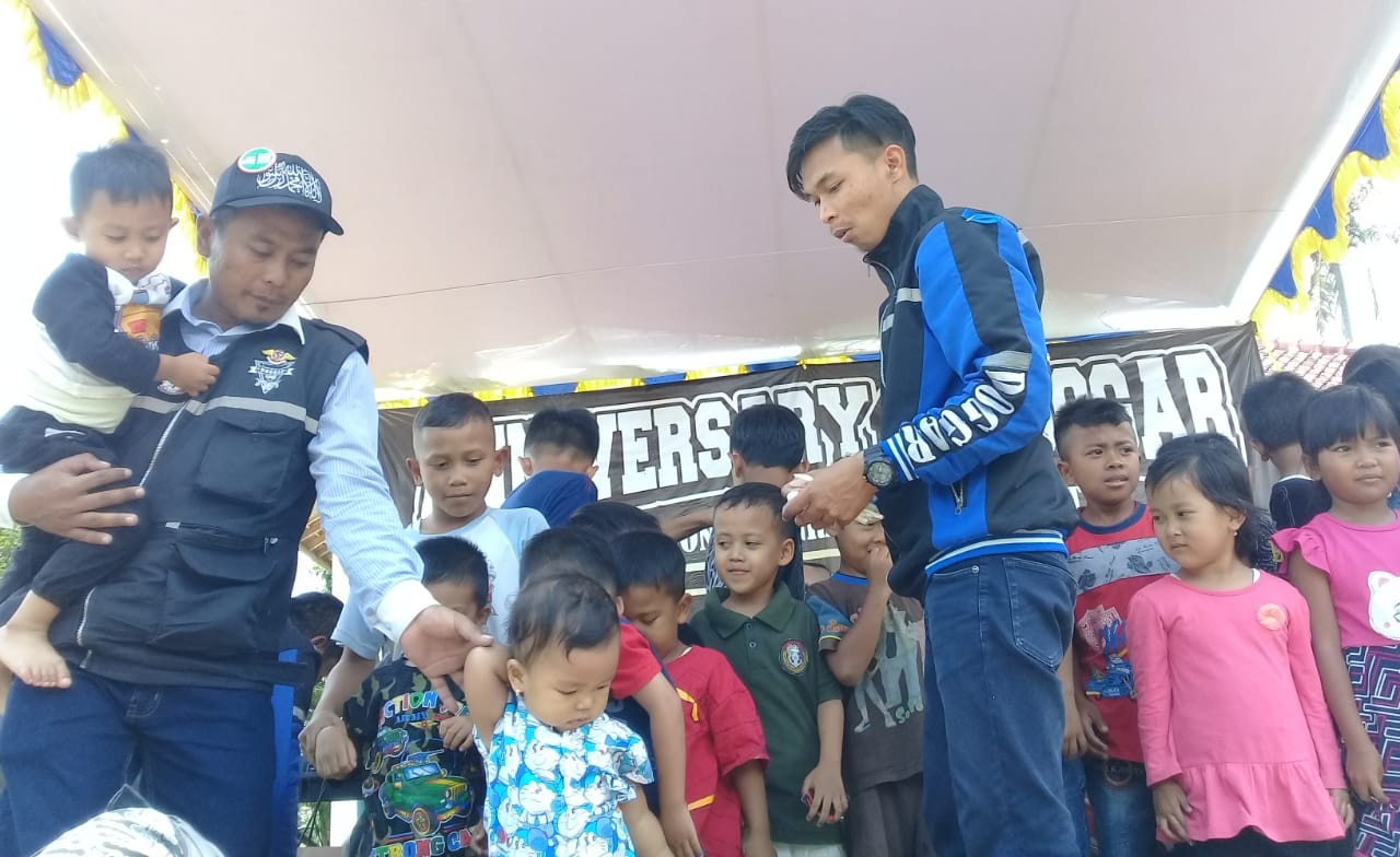 Rayakan Anniversary Ke-1 Komunitas Doggar Gelar Baksos » Gosip Garut